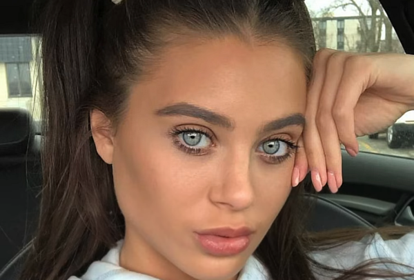 Lana Rhoades Facts Age Net Worth Height In Feet Dating Life More